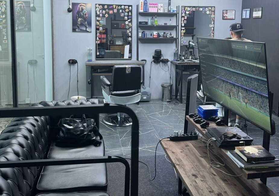 Новости и сообщения с официальной страницы в соцсетях барбершопа Харизма по адресу Москва ...